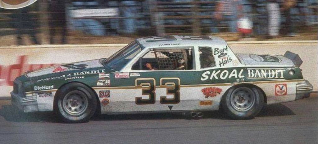 #33 Skoal 1981 Pontiac - Ace Decals